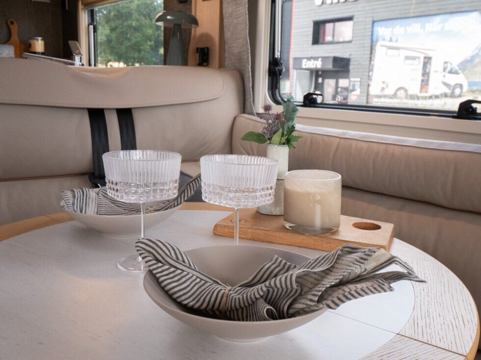 Hymer-B 880 ML *Hydr. ben *AC bodel *VINTERKAMPANJ-(2021) - Vincents